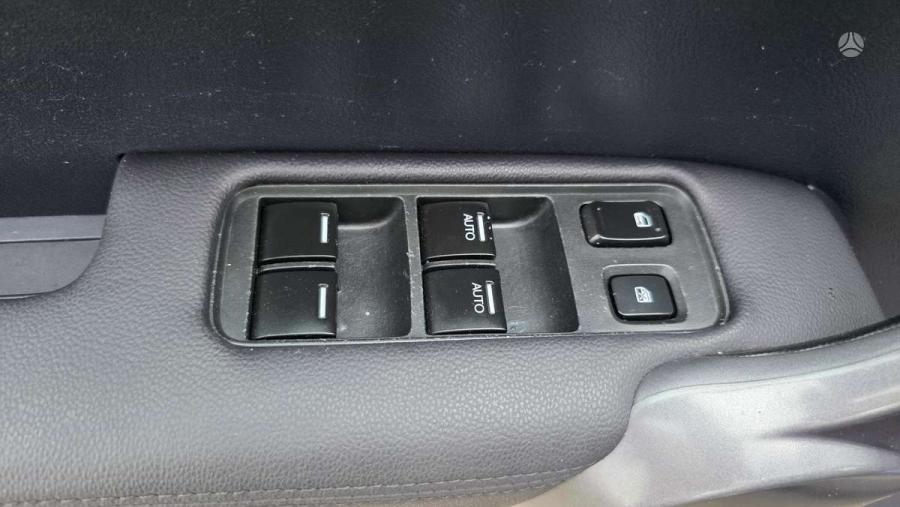 Pelēks Honda CR-V 2009 Šauļi, ar dzinēja tilpumu 2.20 L un nobraukumu 193 tūkst. km par 6150 €, foto 29 vietnē AUTOMOTO.COM.LV