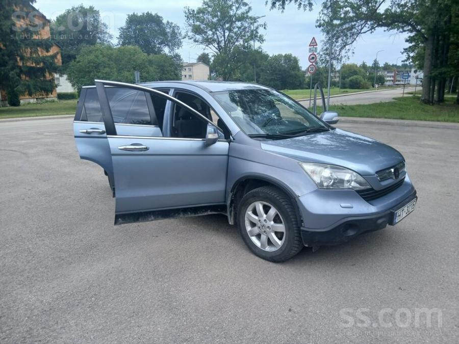Pelēks Honda CR-V 2009 Ogre, ar dzinēja tilpumu 2.00 L un nobraukumu 434 tūkst. km par 1800 €, foto 3 vietnē AUTOMOTO.COM.LV