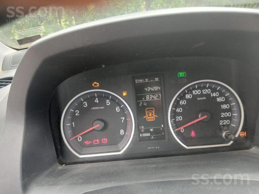 Pelēks Honda CR-V 2009 Ogre, ar dzinēja tilpumu 2.00 L un nobraukumu 434 tūkst. km par 1800 €, foto 5 vietnē AUTOMOTO.COM.LV