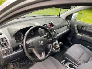 Pelēks Honda CR-V 2009 Rapla, ar dzinēja tilpumu 2.20 L un nobraukumu 364 tūkst. km par 2800 €, foto 4 vietnē AUTOMOTO.COM.LV