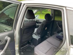 Pelēks Honda CR-V 2009 Rapla, ar dzinēja tilpumu 2.20 L un nobraukumu 364 tūkst. km par 2800 €, foto 5 vietnē AUTOMOTO.COM.LV