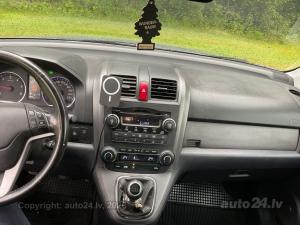 Pelēks Honda CR-V 2009 Rapla, ar dzinēja tilpumu 2.20 L un nobraukumu 364 tūkst. km par 2800 €, foto 7 vietnē AUTOMOTO.COM.LV