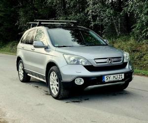 Grey Honda CR-V 2009 in Vilnius, with an engine capacity of 2.20 L and mileage of 268 thousand km for 5850 €, photo 3 on AUTOMOTO.COM.LV