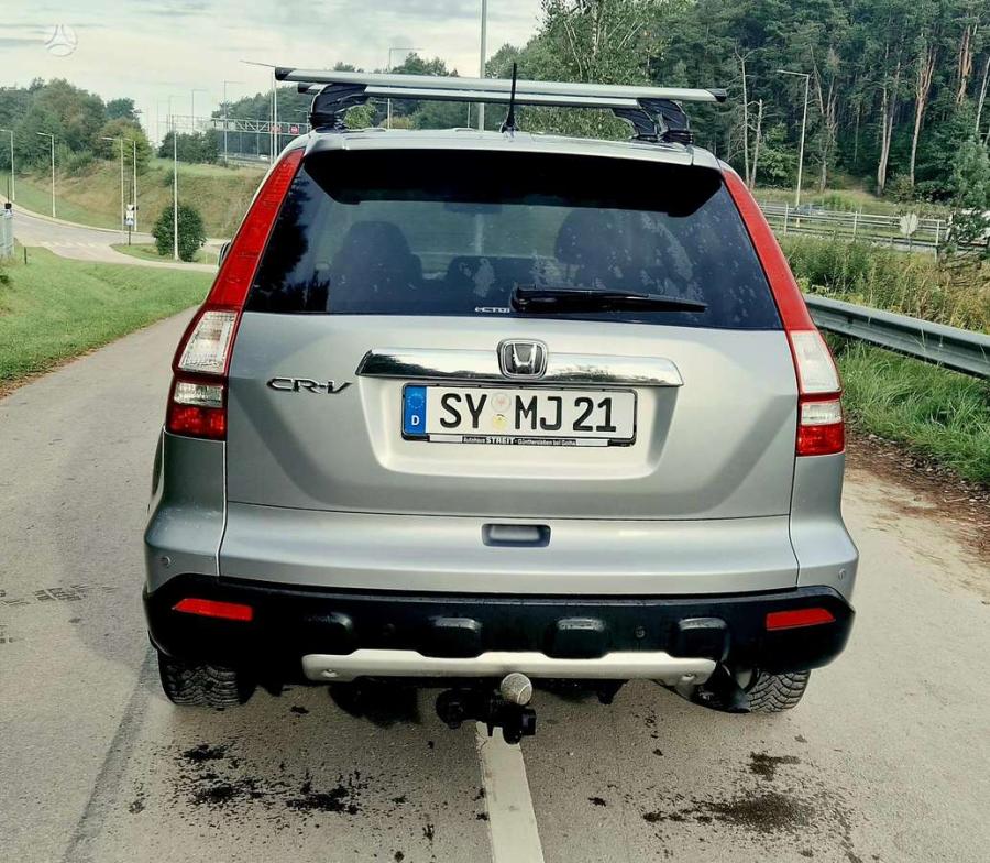 Grey Honda CR-V 2009 in Vilnius, with an engine capacity of 2.20 L and mileage of 268 thousand km for 5850 €, photo 9 on AUTOMOTO.COM.LV