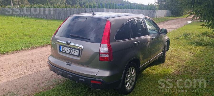 Pelēks Honda CR-V 2009 Rīga, ar dzinēja tilpumu 2.40 L un nobraukumu 101 tūkst. km par 7000 €, foto 4 vietnē AUTOMOTO.COM.LV