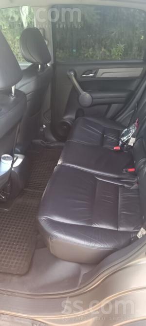 Pelēks Honda CR-V 2009 Rīga, ar dzinēja tilpumu 2.40 L un nobraukumu 101 tūkst. km par 7000 €, foto 5 vietnē AUTOMOTO.COM.LV