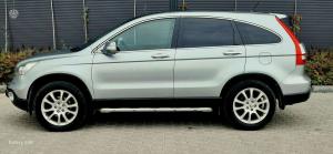 Grey Honda CR-V 2009 in Vilnius, with an engine capacity of 2.20 L and mileage of 268 thousand km for 5850 €, photo 8 on AUTOMOTO.COM.LV