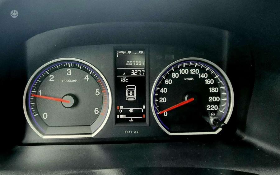 Grey Honda CR-V 2009 in Vilnius, with an engine capacity of 2.20 L and mileage of 268 thousand km for 5850 €, photo 18 on AUTOMOTO.COM.LV