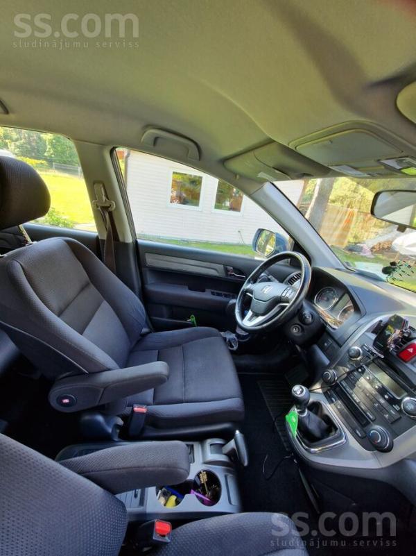Pelēks Honda CR-V 2009 Rīga, ar dzinēja tilpumu 2.20 L un nobraukumu 270 tūkst. km par 4800 €, foto 11 vietnē AUTOMOTO.COM.LV