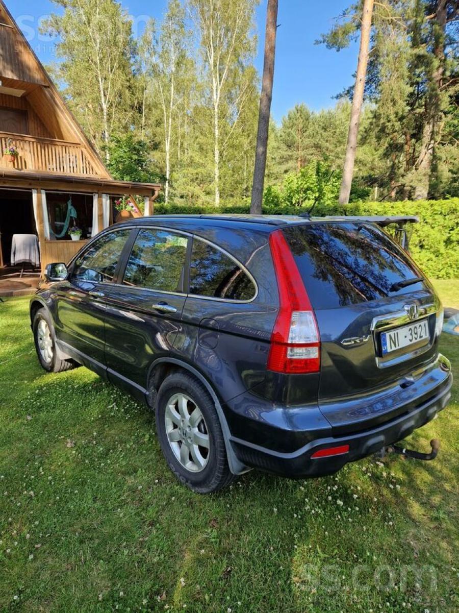Grey Honda CR-V 2009 in Riga, with an engine capacity of 2.20 L and mileage of 270 thousand km for 4800 €, photo 17 on AUTOMOTO.COM.LV