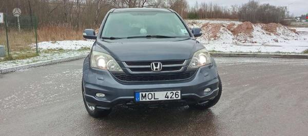 Pelēks Honda CR-V 2010 Utena, ar dzinēja tilpumu 2.20 L un nobraukumu 269 tūkst. km par 7550 €, foto 3 vietnē AUTOMOTO.COM.LV