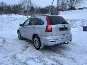 Grey Honda CR-V 2010 in Vilnius, with an engine capacity of 2.20 L and mileage of 280 thousand km for 6450 €, photo 7 on AUTOMOTO.COM.LV
