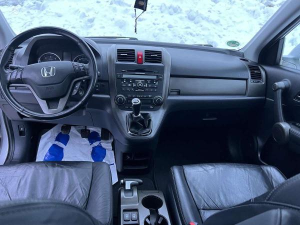 Grey Honda CR-V 2010 in Vilnius, with an engine capacity of 2.20 L and mileage of 280 thousand km for 6450 €, photo 11 on AUTOMOTO.COM.LV