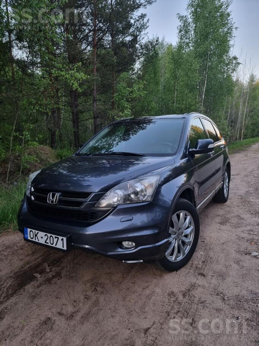 Pelēks Honda CR-V 2010 Daugavpils, ar dzinēja tilpumu 2.20 L un nobraukumu 248 tūkst. km par 7800 €, foto 1 vietnē AUTOMOTO.COM.LV