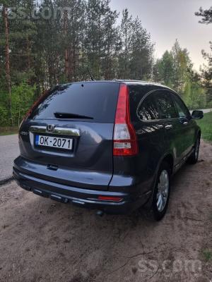 Pelēks Honda CR-V 2010 Daugavpils, ar dzinēja tilpumu 2.20 L un nobraukumu 248 tūkst. km par 7800 €, foto 4 vietnē AUTOMOTO.COM.LV
