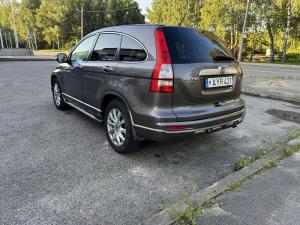 Grey Honda CR-V 2010 in Vilnius, with an engine capacity of 2.20 L and mileage of 325 thousand km for 6200 €, photo 8 on AUTOMOTO.COM.LV