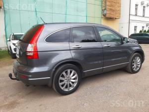 Grey Honda CR-V 2010 in Daugavpils, with an engine capacity of 2.20 L and mileage of 0 thousand km for 7450 €, photo 7 on AUTOMOTO.COM.LV
