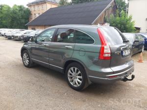 Grey Honda CR-V 2010 in Daugavpils, with an engine capacity of 2.20 L and mileage of 0 thousand km for 7450 €, photo 11 on AUTOMOTO.COM.LV