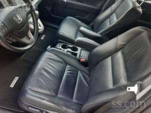 Grey Honda CR-V 2010 in Daugavpils, with an engine capacity of 2.20 L and mileage of 0 thousand km for 7450 €, photo 13 on AUTOMOTO.COM.LV
