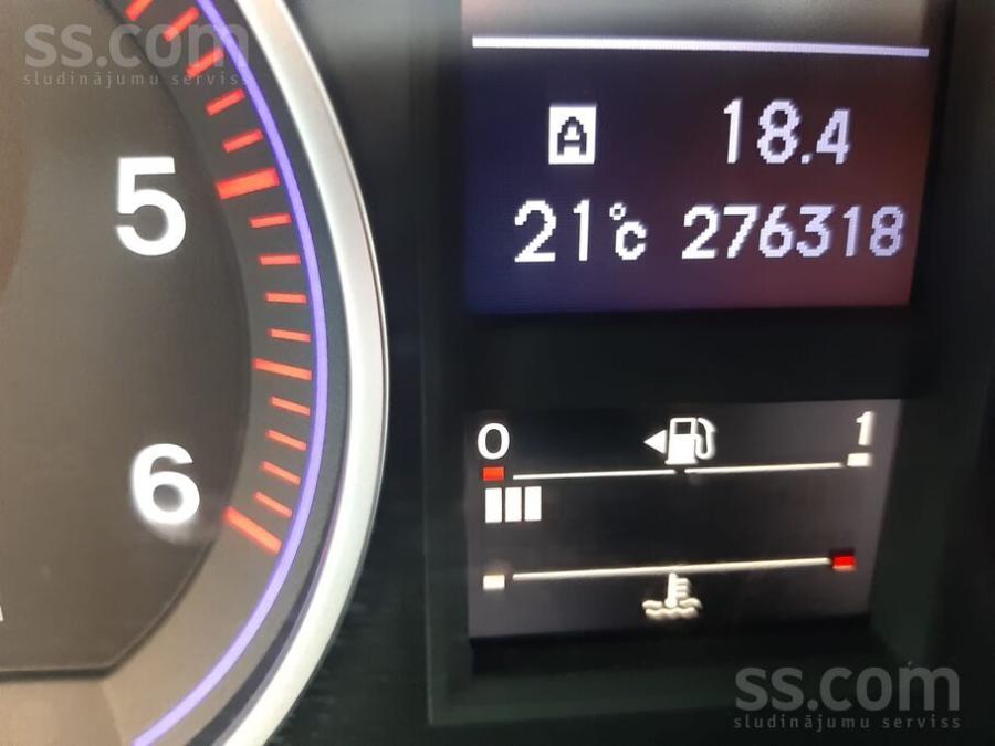 Grey Honda CR-V 2010 in Daugavpils, with an engine capacity of 2.20 L and mileage of 0 thousand km for 7450 €, photo 20 on AUTOMOTO.COM.LV