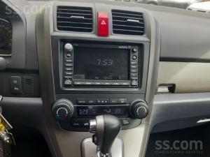 Grey Honda CR-V 2010 in Daugavpils, with an engine capacity of 2.20 L and mileage of 0 thousand km for 7450 €, photo 22 on AUTOMOTO.COM.LV