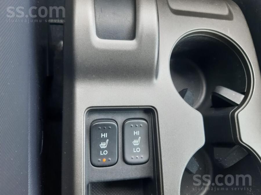 Grey Honda CR-V 2010 in Daugavpils, with an engine capacity of 2.20 L and mileage of 0 thousand km for 7450 €, photo 23 on AUTOMOTO.COM.LV