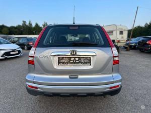 Grey Honda CR-V 2010 in Utena, with an engine capacity of 2.20 L and mileage of 233 thousand km for 6300 €, photo 4 on AUTOMOTO.COM.LV