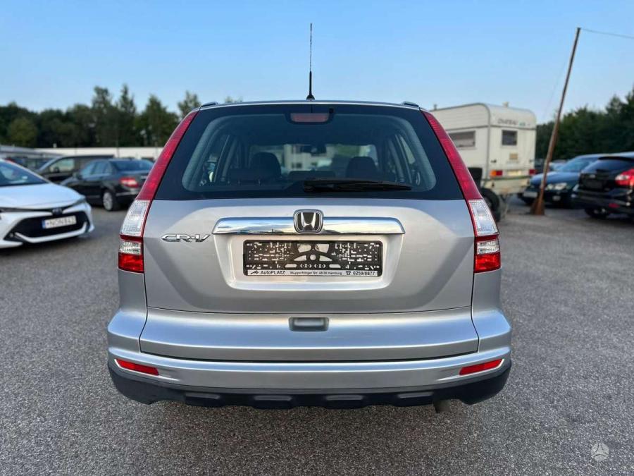 Grey Honda CR-V 2010 in Utena, with an engine capacity of 2.20 L and mileage of 233 thousand km for 6300 €, photo 4 on AUTOMOTO.COM.LV