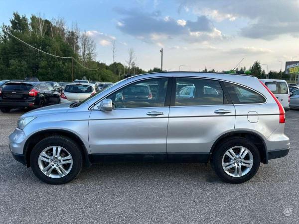 Grey Honda CR-V 2010 in Utena, with an engine capacity of 2.20 L and mileage of 233 thousand km for 6300 €, photo 5 on AUTOMOTO.COM.LV