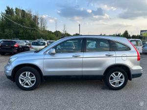 Grey Honda CR-V 2010 in Utena, with an engine capacity of 2.20 L and mileage of 233 thousand km for 6300 €, photo 6 on AUTOMOTO.COM.LV