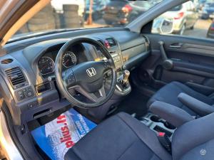 Grey Honda CR-V 2010 in Utena, with an engine capacity of 2.20 L and mileage of 233 thousand km for 6300 €, photo 9 on AUTOMOTO.COM.LV