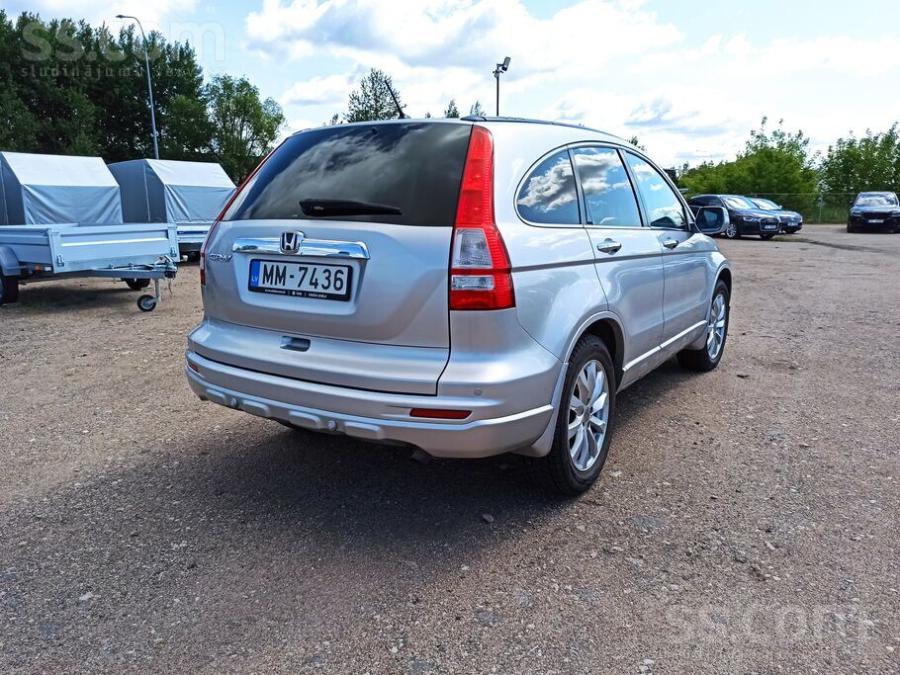 Grey Honda CR-V 2010 in Daugavpils, with an engine capacity of 2.20 L and mileage of 0 thousand km for 5980 €, photo 8 on AUTOMOTO.COM.LV
