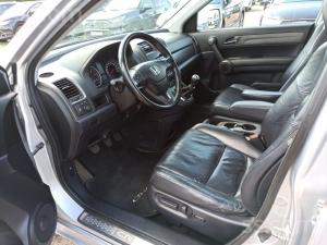Grey Honda CR-V 2010 in Daugavpils, with an engine capacity of 2.20 L and mileage of 0 thousand km for 5980 €, photo 18 on AUTOMOTO.COM.LV