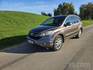Grey Honda CR-V 2010 in Riga, with an engine capacity of 2.20 L and mileage of 363 thousand km for 4950 €, photo  on AUTOMOTO.COM.LV