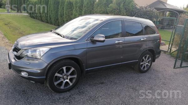 Pelēks Honda CR-V 2011 Rīga, ar dzinēja tilpumu 2.20 L un nobraukumu 176 tūkst. km par 9500 €, foto 9 vietnē AUTOMOTO.COM.LV