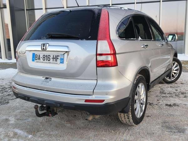 Pelēks Honda CR-V 2011 Viļņa, ar dzinēja tilpumu 2.20 L un nobraukumu 234 tūkst. km par 7850 €, foto 5 vietnē AUTOMOTO.COM.LV