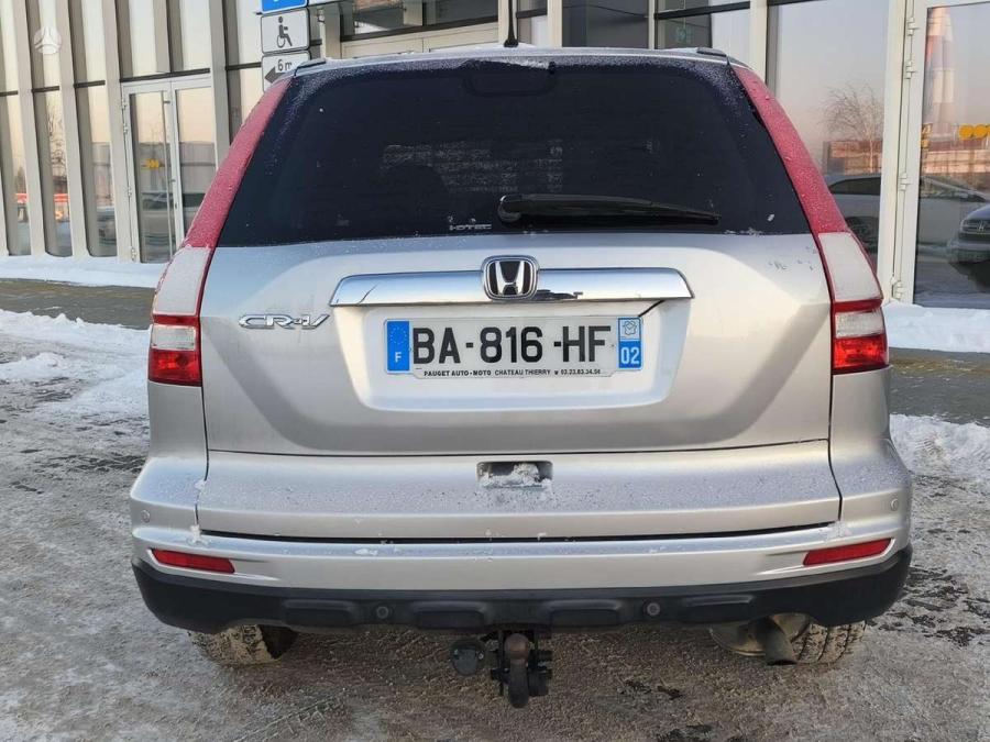 Pelēks Honda CR-V 2011 Viļņa, ar dzinēja tilpumu 2.20 L un nobraukumu 234 tūkst. km par 7850 €, foto 7 vietnē AUTOMOTO.COM.LV