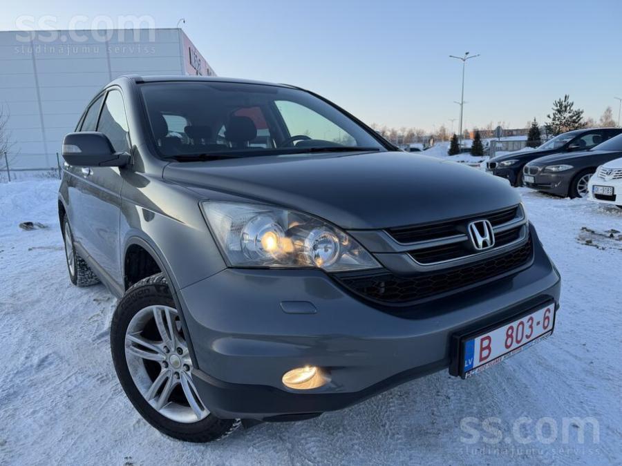 Grey Honda CR-V 2011 in Daugavpils, with an engine capacity of 2.20 L and mileage of 0 thousand km for 7900 €, photo 7 on AUTOMOTO.COM.LV