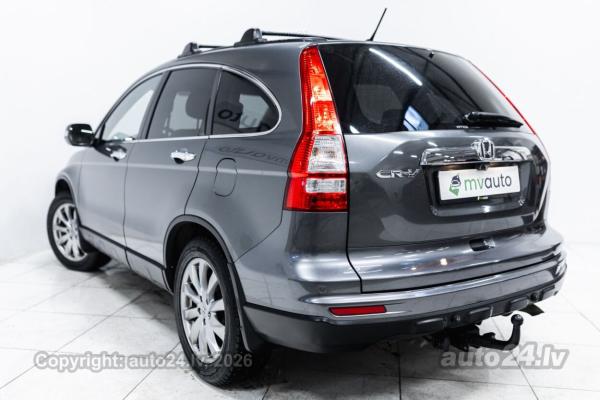 Grey Honda CR-V 2011 in Tallinn, with an engine capacity of 2.20 L and mileage of 281 thousand km for 6990 €, photo 7 on AUTOMOTO.COM.LV
