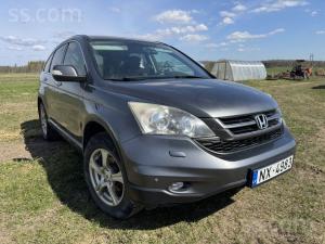 Grey Honda CR-V 2011 in Aizkraukle, with an engine capacity of 2.20 L and mileage of 415 thousand km for 3900 €, photo  on AUTOMOTO.COM.LV