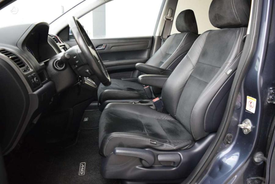 Pelēks Honda CR-V 2011 Viļņa, ar dzinēja tilpumu 2.20 L un nobraukumu 273 tūkst. km par 7150 €, foto 10 vietnē AUTOMOTO.COM.LV