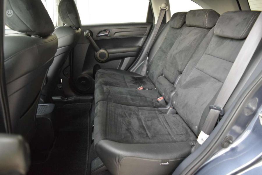Pelēks Honda CR-V 2011 Viļņa, ar dzinēja tilpumu 2.20 L un nobraukumu 273 tūkst. km par 7150 €, foto 11 vietnē AUTOMOTO.COM.LV
