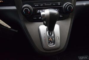 Pelēks Honda CR-V 2011 Viļņa, ar dzinēja tilpumu 2.20 L un nobraukumu 273 tūkst. km par 7150 €, foto 14 vietnē AUTOMOTO.COM.LV