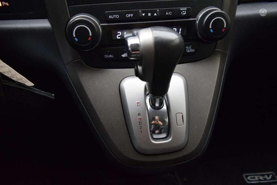 Pelēks Honda CR-V 2011 Viļņa, ar dzinēja tilpumu 2.20 L un nobraukumu 273 tūkst. km par 7150 €, foto 14 vietnē AUTOMOTO.COM.LV