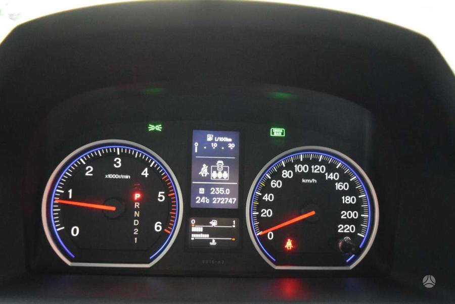 Pelēks Honda CR-V 2011 Viļņa, ar dzinēja tilpumu 2.20 L un nobraukumu 273 tūkst. km par 7150 €, foto 19 vietnē AUTOMOTO.COM.LV