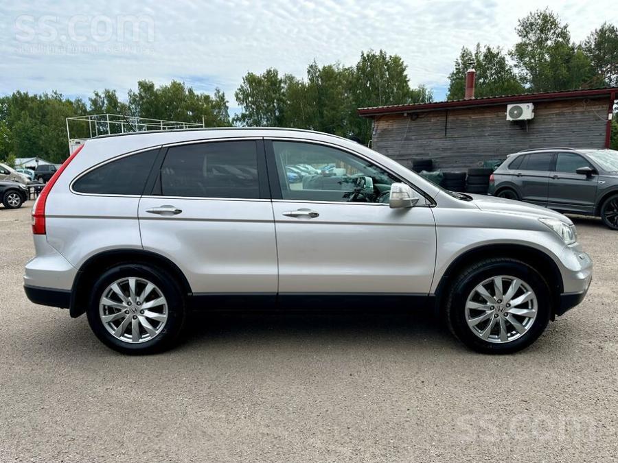 Pelēks Honda CR-V 2011 Rīga, ar dzinēja tilpumu 2.20 L un nobraukumu 0 tūkst. km par 7550 €, foto 8 vietnē AUTOMOTO.COM.LV