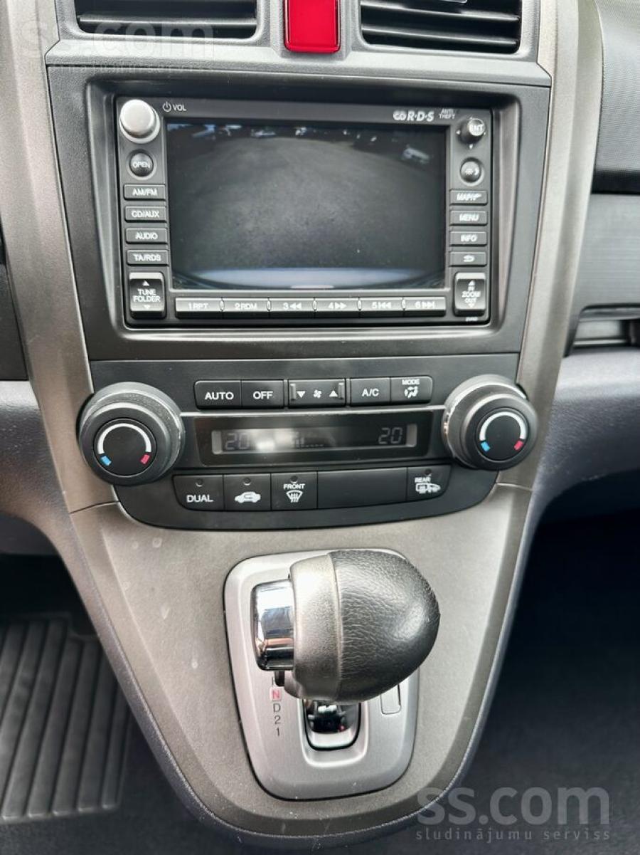 Pelēks Honda CR-V 2011 Rīga, ar dzinēja tilpumu 2.20 L un nobraukumu 0 tūkst. km par 7550 €, foto 24 vietnē AUTOMOTO.COM.LV