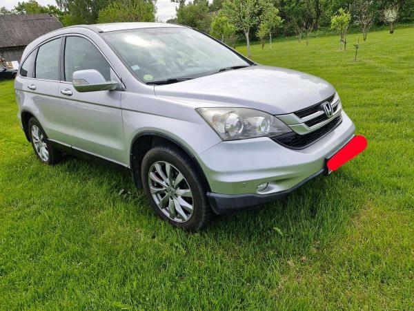 Pelēks Honda CR-V 2011 Panevēža, ar dzinēja tilpumu 2.20 L un nobraukumu 260 tūkst. km par 7000 €, foto 2 vietnē AUTOMOTO.COM.LV