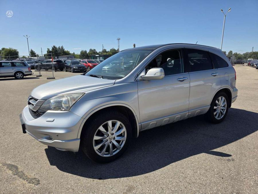 Pelēks Honda CR-V 2011 Marijampole, ar dzinēja tilpumu 2.20 L un nobraukumu 330 tūkst. km par 4800 €, foto 3 vietnē AUTOMOTO.COM.LV