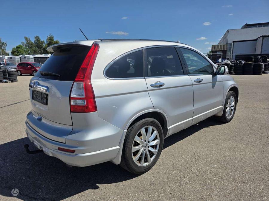 Pelēks Honda CR-V 2011 Marijampole, ar dzinēja tilpumu 2.20 L un nobraukumu 330 tūkst. km par 4800 €, foto 11 vietnē AUTOMOTO.COM.LV